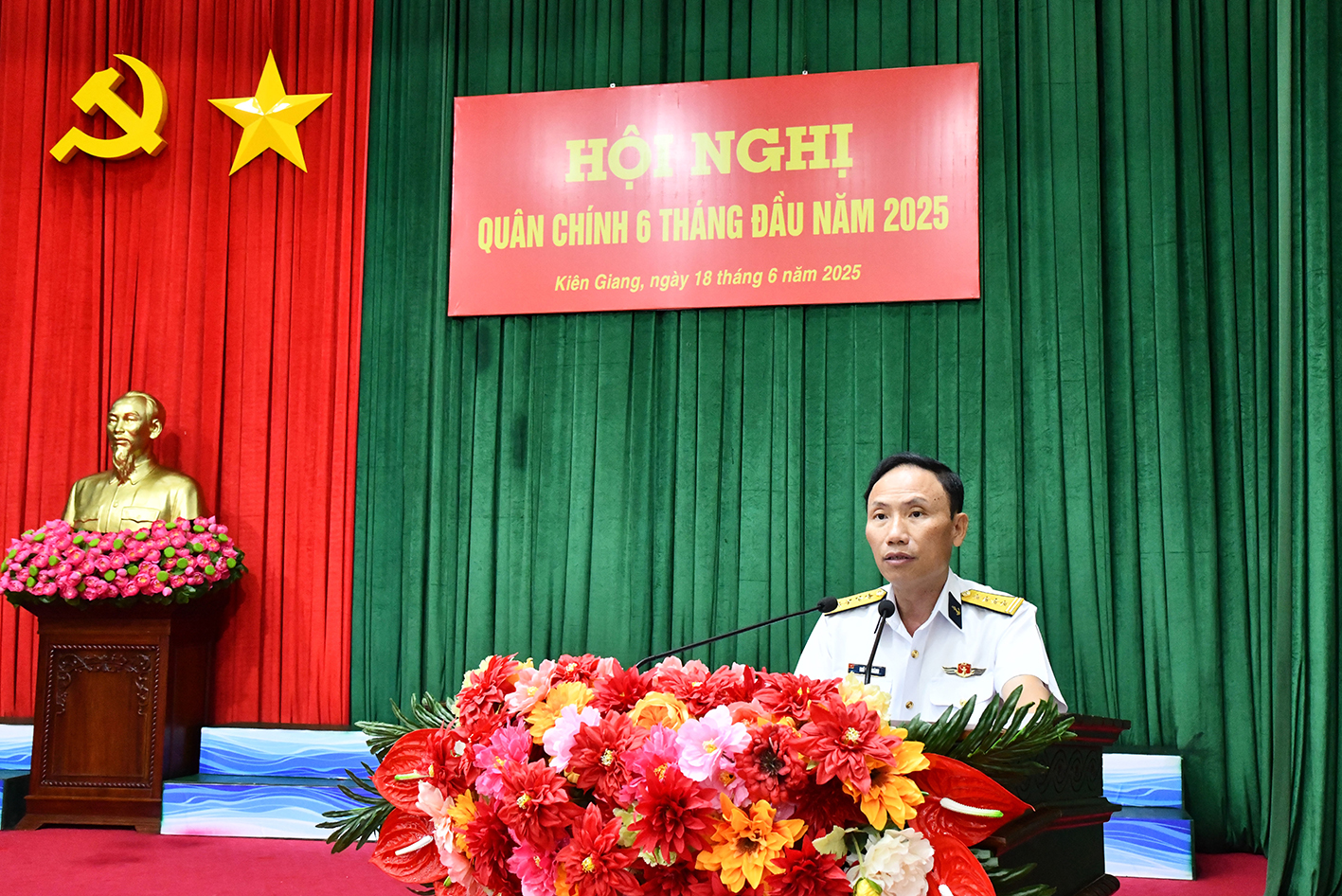 Vùng 5 Hải quân: Hội nghị quân chính 6 tháng đầu năm 2025